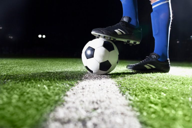 HOW TO TAKE A FREE KICK IN FOOTBALL