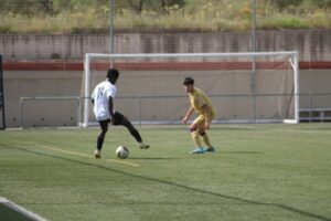 CÓMO SER UN BUEN DEFENSA DE FÚTBOL