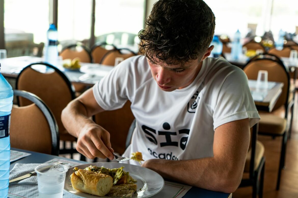 KEY TIPS FOR LOOKING AFTER THE HEALTH OF AN ELITE FOOTBALLER