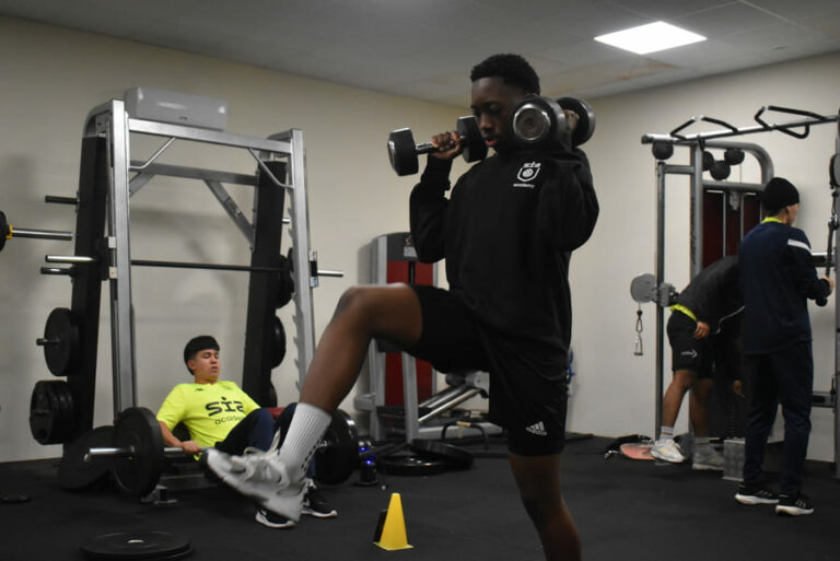 Discipline and punctuality: the invisible pillars of football success